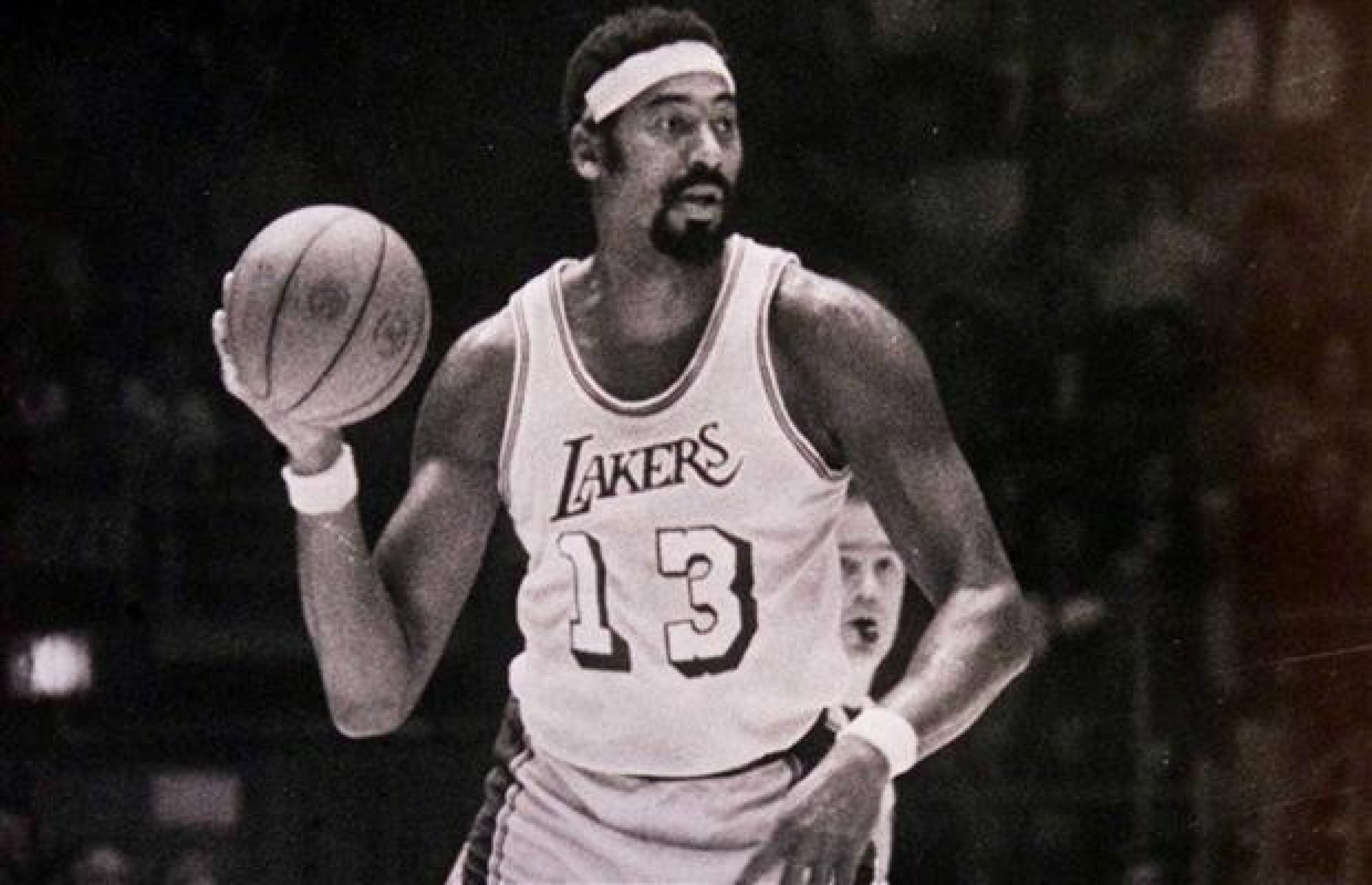 Wilt Chamberlain's 100 Points and Five of His Most Unbreakable Records ...