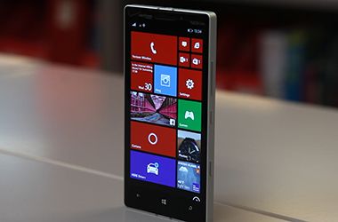 Nokia Lumia Icon Review: A Windows Phone Actually Worth Buying [VIDEO ...