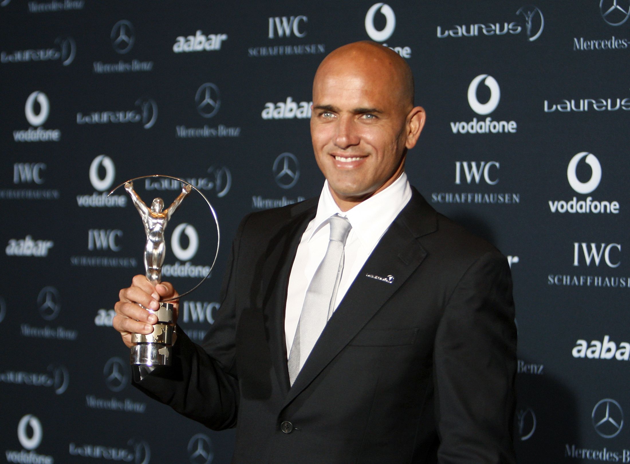 Kelly Slater’s Sustainable Fashion Line Outknown Unveils First Limited ...