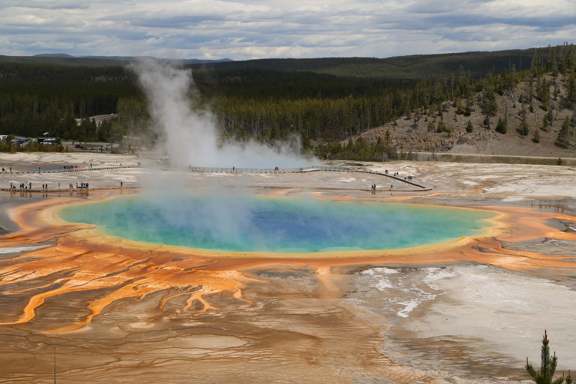 Yellowstone Supervolcano Could Erupt Quickly, Scientists Say | IBTimes