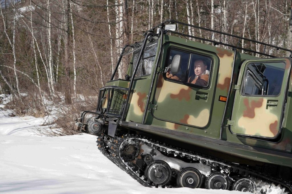 Putin Pilots Bumpy All-terrain Rig On Siberian Holiday | IBTimes