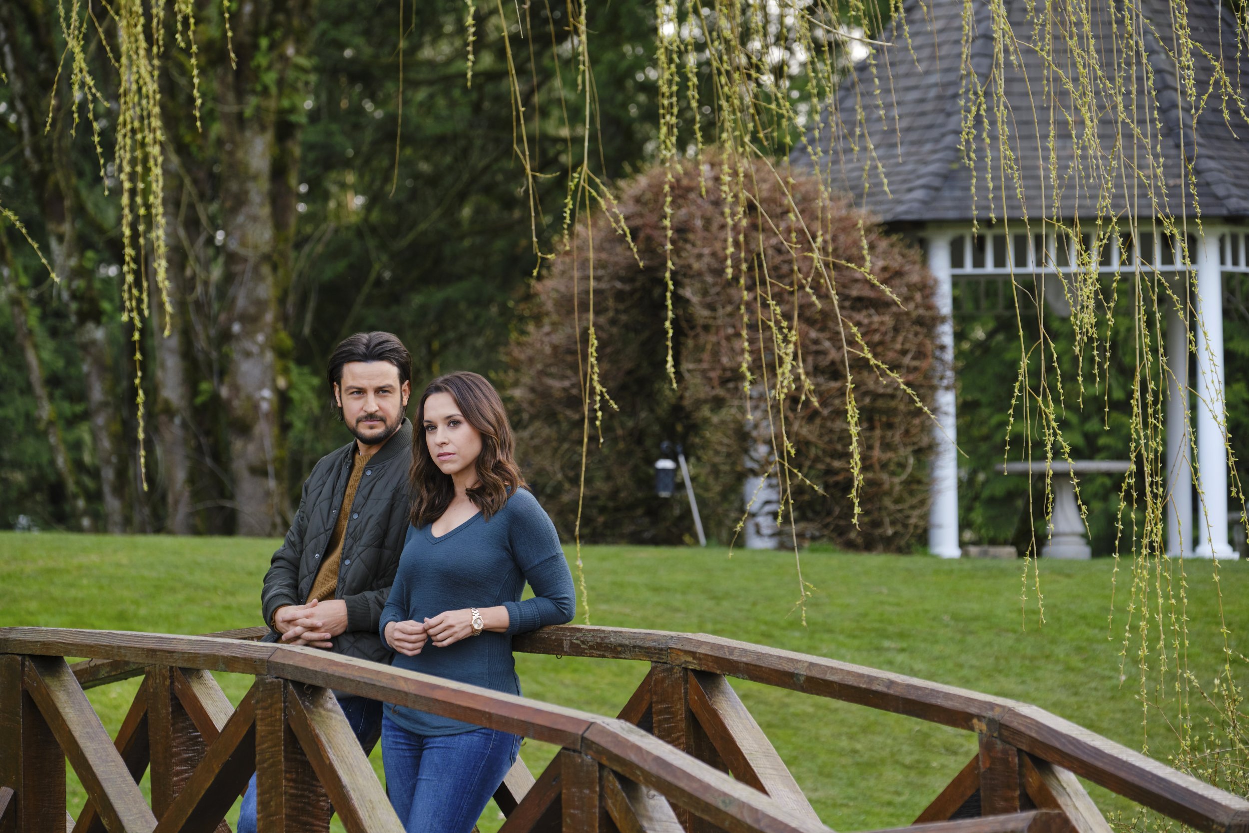  Sweet Carolina Hallmark Movie Premiere Trailer Synopsis Cast IBTimes