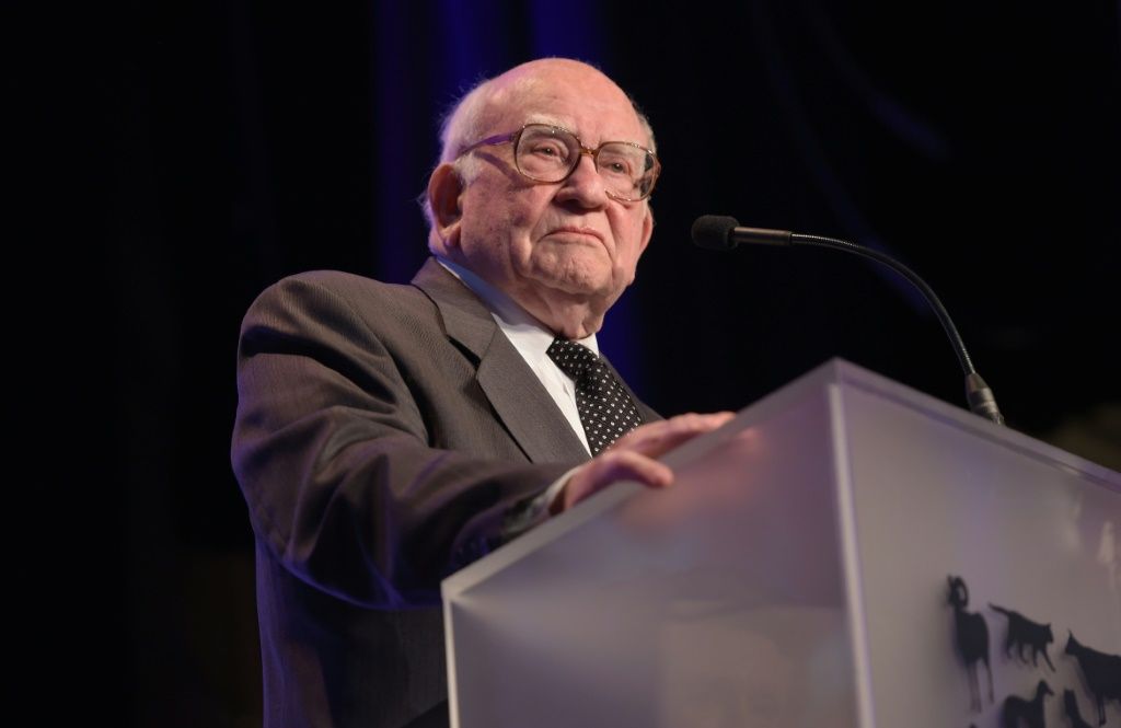 7-time Emmy Winner Ed Asner Dies Age 91 | IBTimes