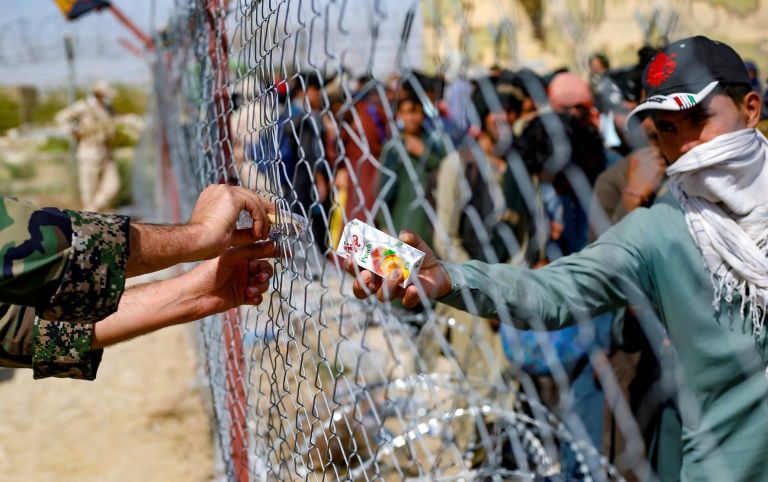 Up To 5,000 Afghan Refugees A Day Entering Iran: Aid Group | IBTimes