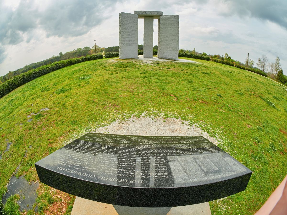 Explosion Rocks Georgia Guidestones, Dubbed 'America's Stonehenge ...
