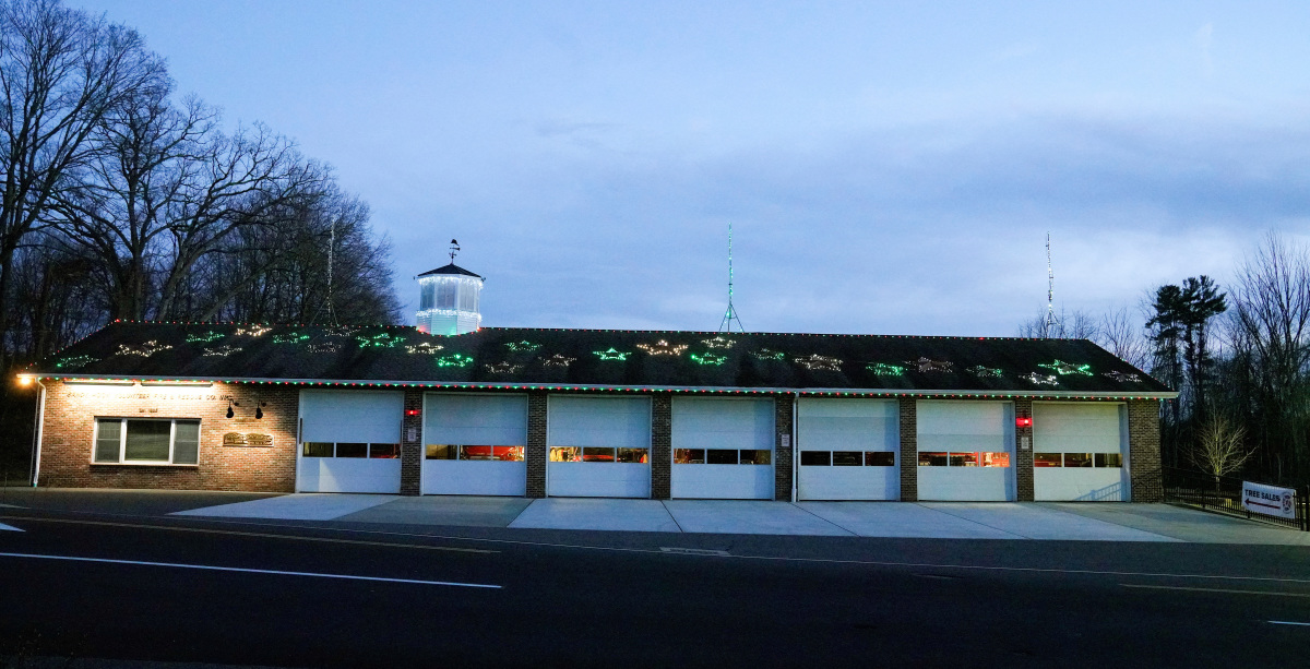 Ten Years After Sandy Hook Shooting, Connecticut Town Spends A Day In ...