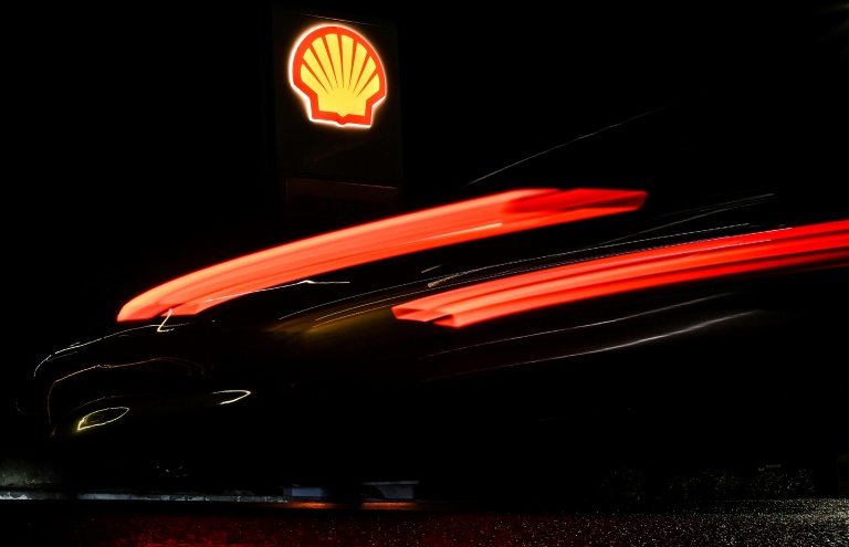 Shareholder Sues Shell Bosses Over Climate Risks | IBTimes