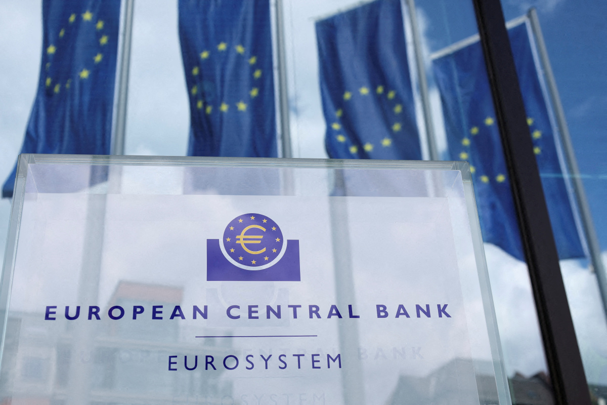 Hawkish ECB Comments Push Up Rate-hike Expectations | IBTimes