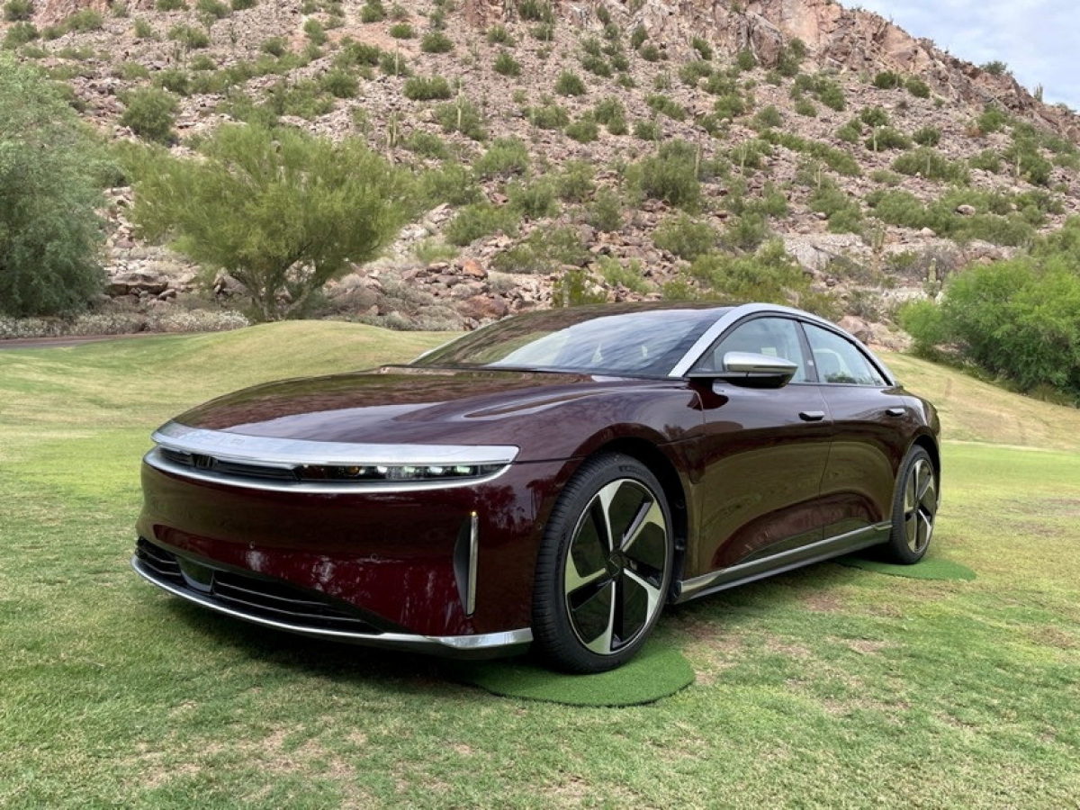 Lucid Sees Disappointing 2023 EV Production As Orders Drop Amid ...