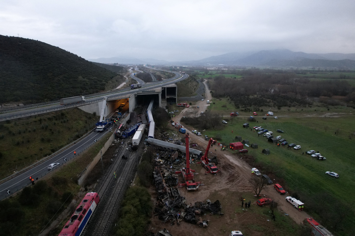 Greek Rescuers Comb Through Train Crash Wreckage As Hopes Fade Greek Rescuers Comb Through Train Crash Wreckage As Hopes Fade