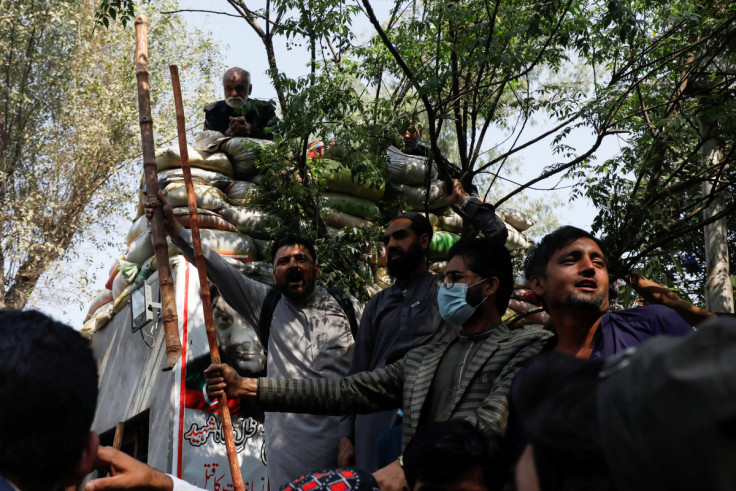 Pakistan Court Postpones Police Operation To Arrest Imran Khan | IBTimes Pakistan Court Postpones Police Operation To Arrest Imran Khan | IBTimes