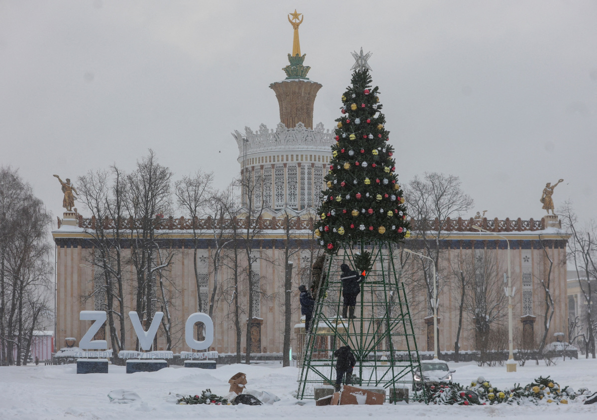 Analysis: Russia's Military Production, State Splurge Ease Sanctions ...