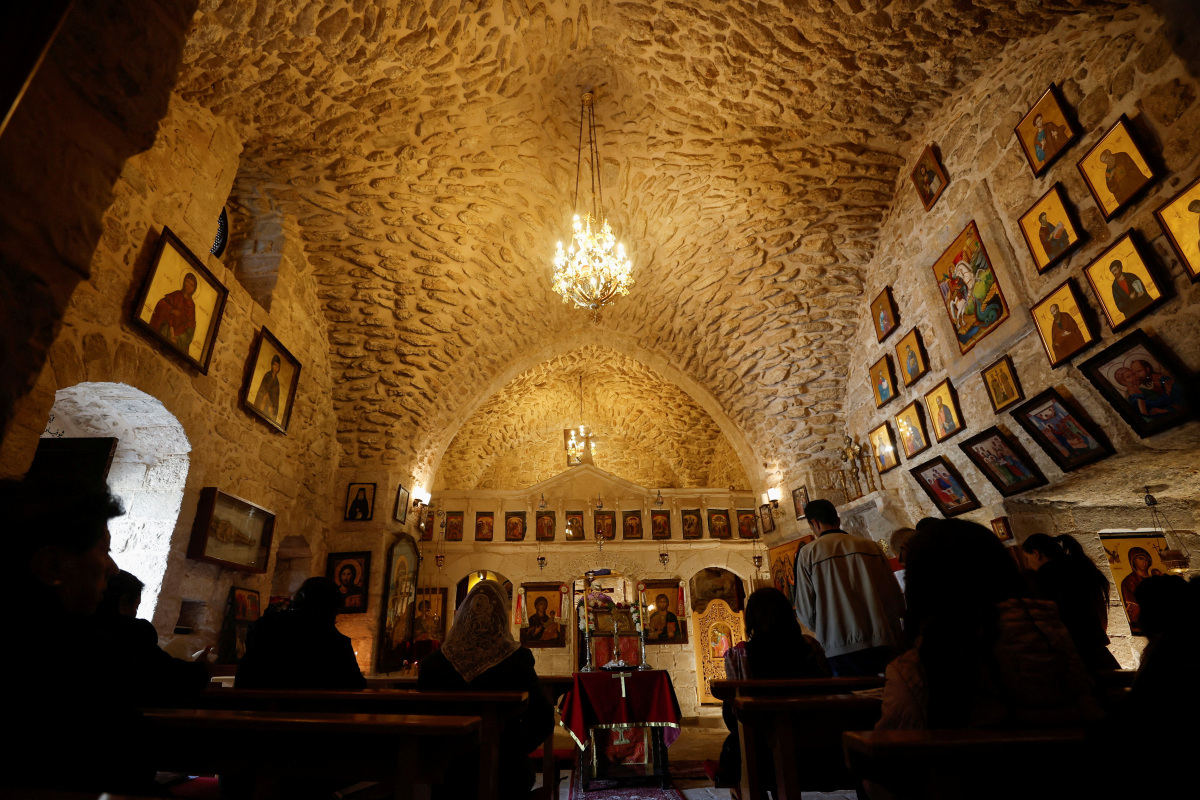 Pilgrims Flock To Ancient Holy Land Church As Palestinian Congregation ...