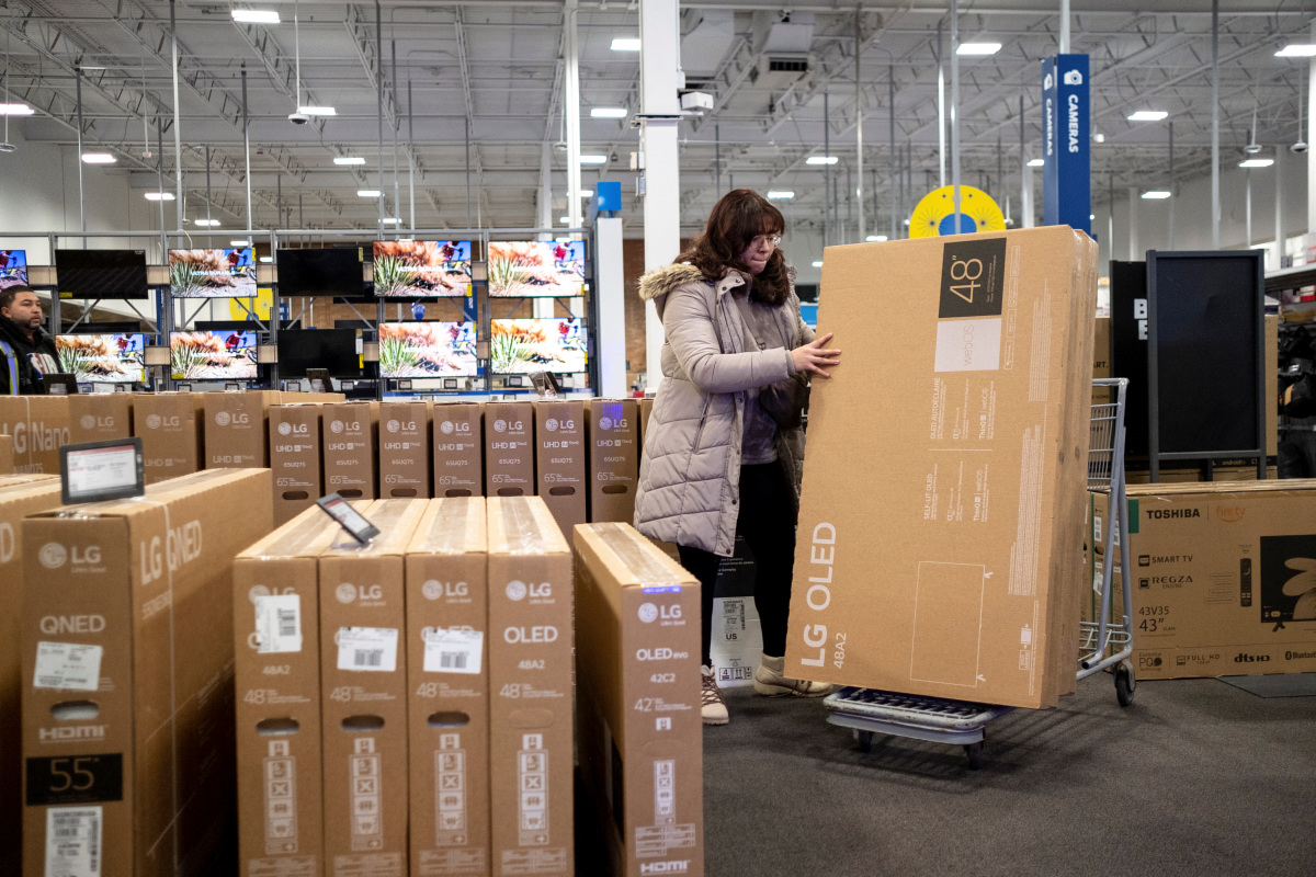 US Retail Sales Post Second Straight Monthly Drop | IBTimes