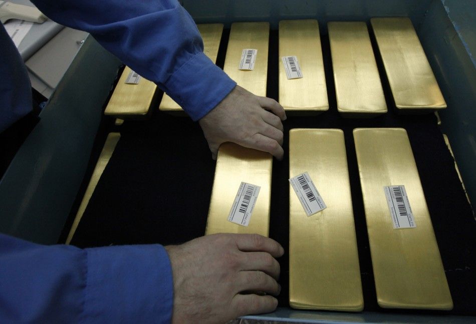 Price of Gold Soars on Monday | IBTimes