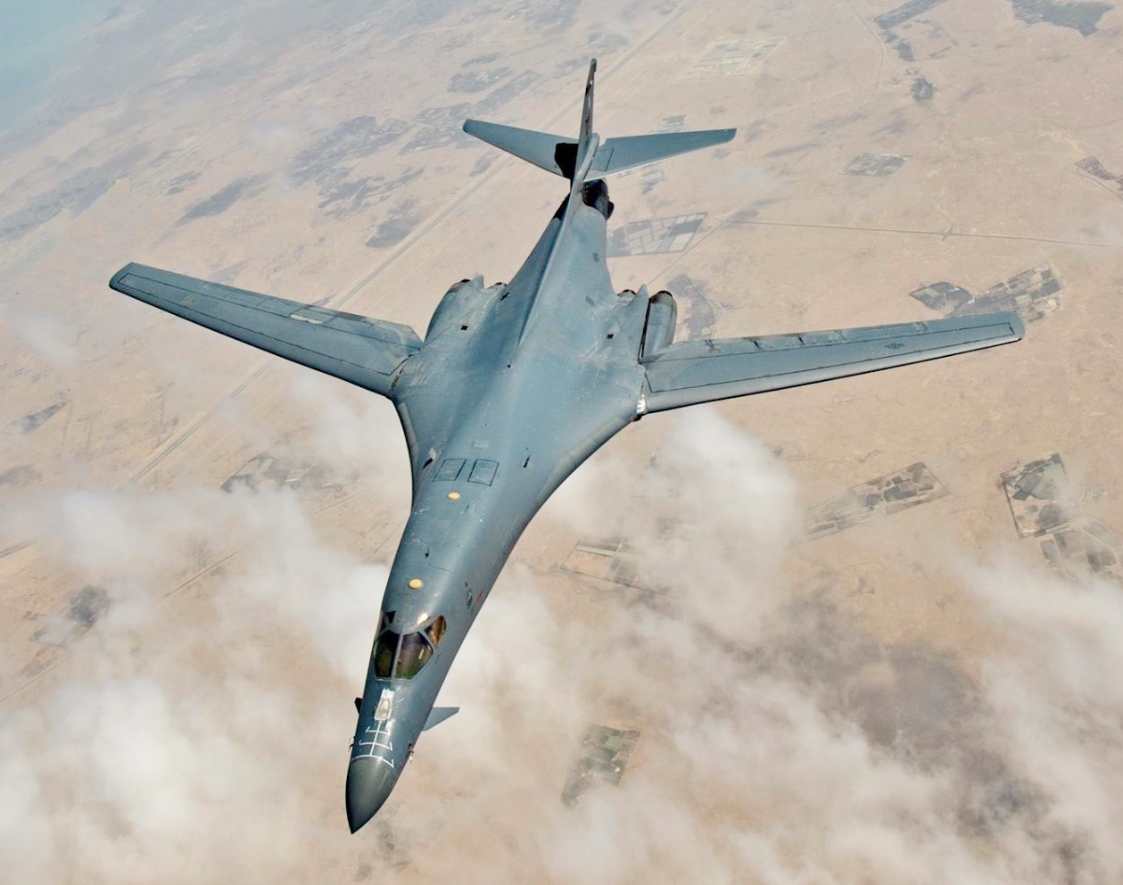 10 Things You Must Know About the B-1B Lancer: 'Bone' Bomber Strikes ...